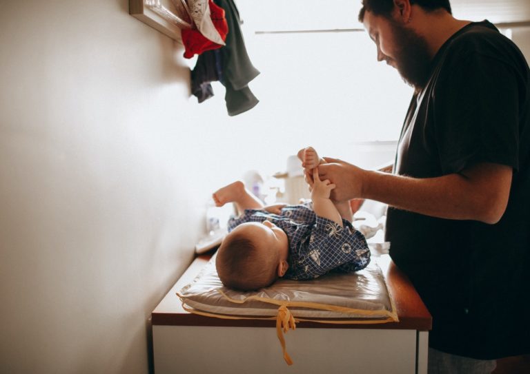 7 Ways Husbands Can Support Their Breastfeeding Wives