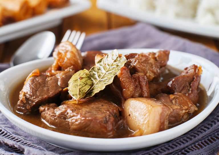 Pinay Moms Cook: How To Cook Basic Adobo