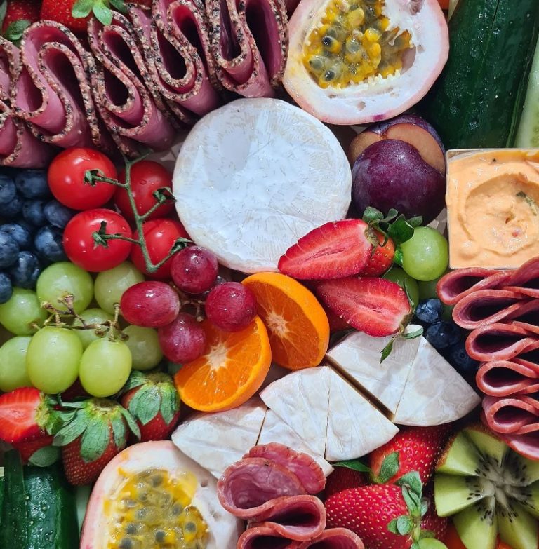 5 Cute DIY Grazing Box Ideas We Can Do For Christmas