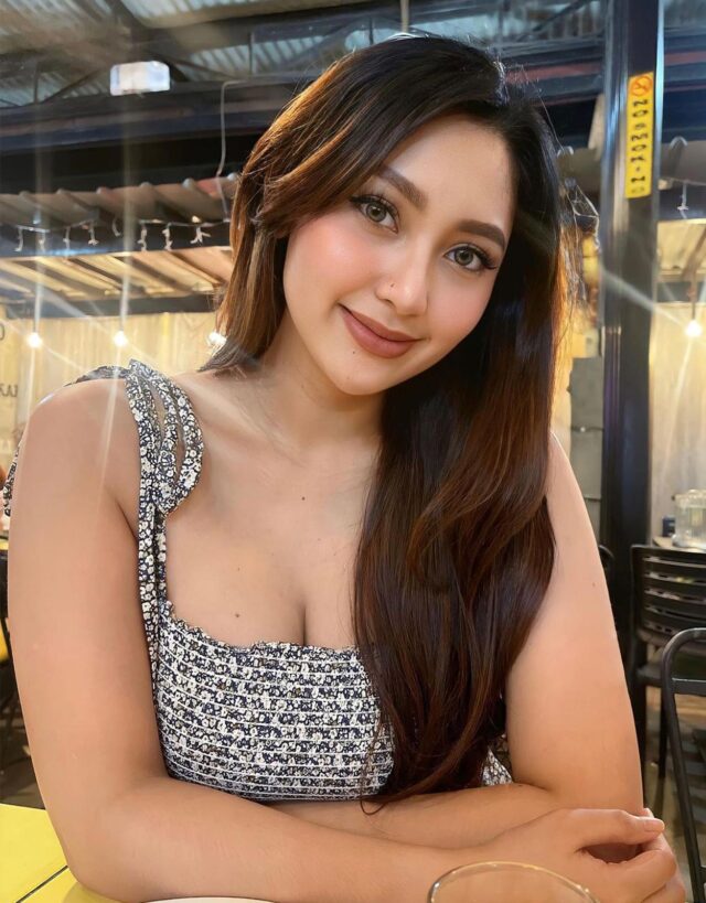 7 Powerful Lessons from Celebrity Single Moms