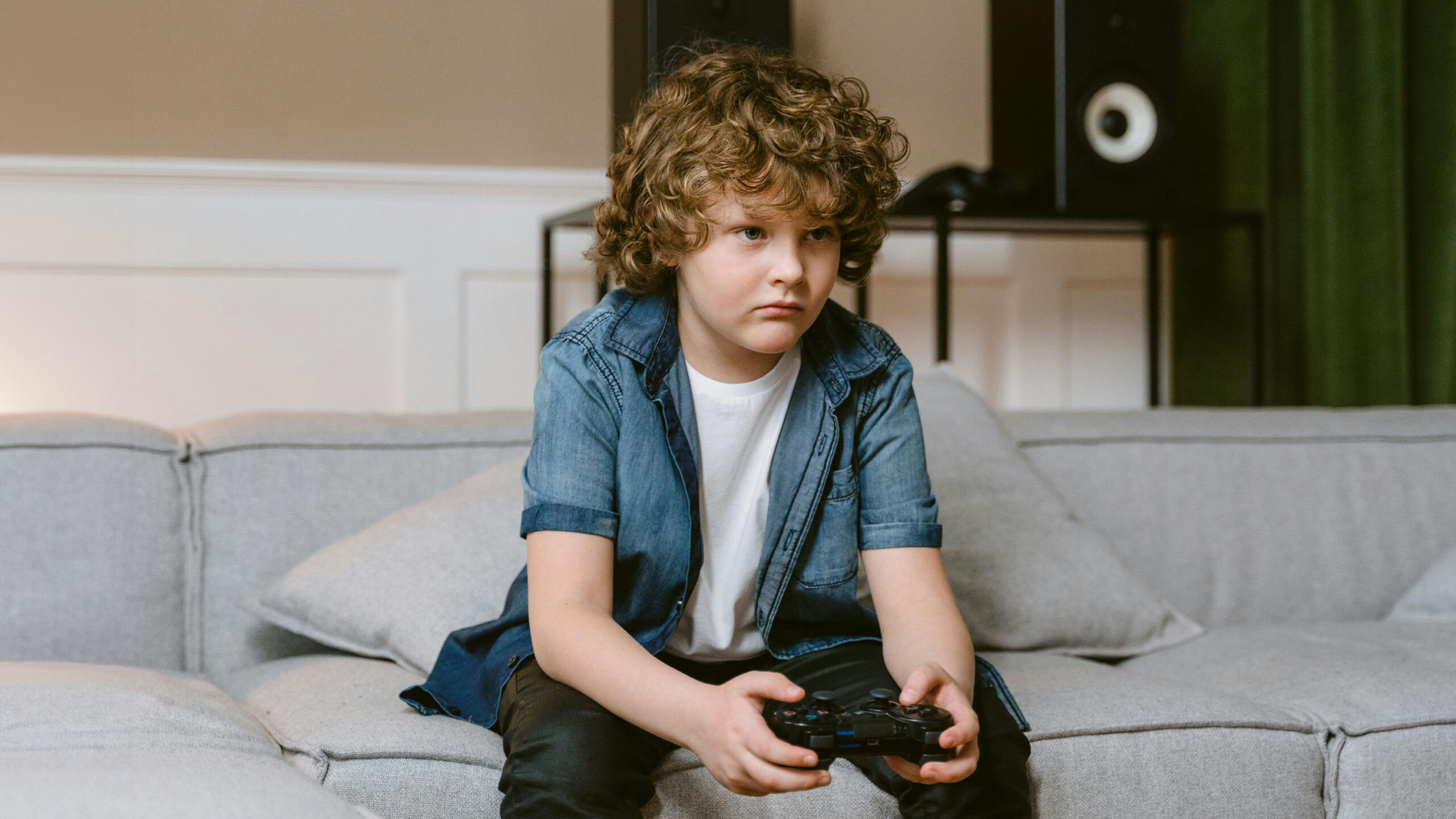 4 Ways Parents Can Break Video Game Addiction in Their Kids