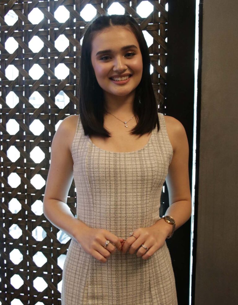 Kira Balinger and LA Santos On Doing Maple Leaf Dreams