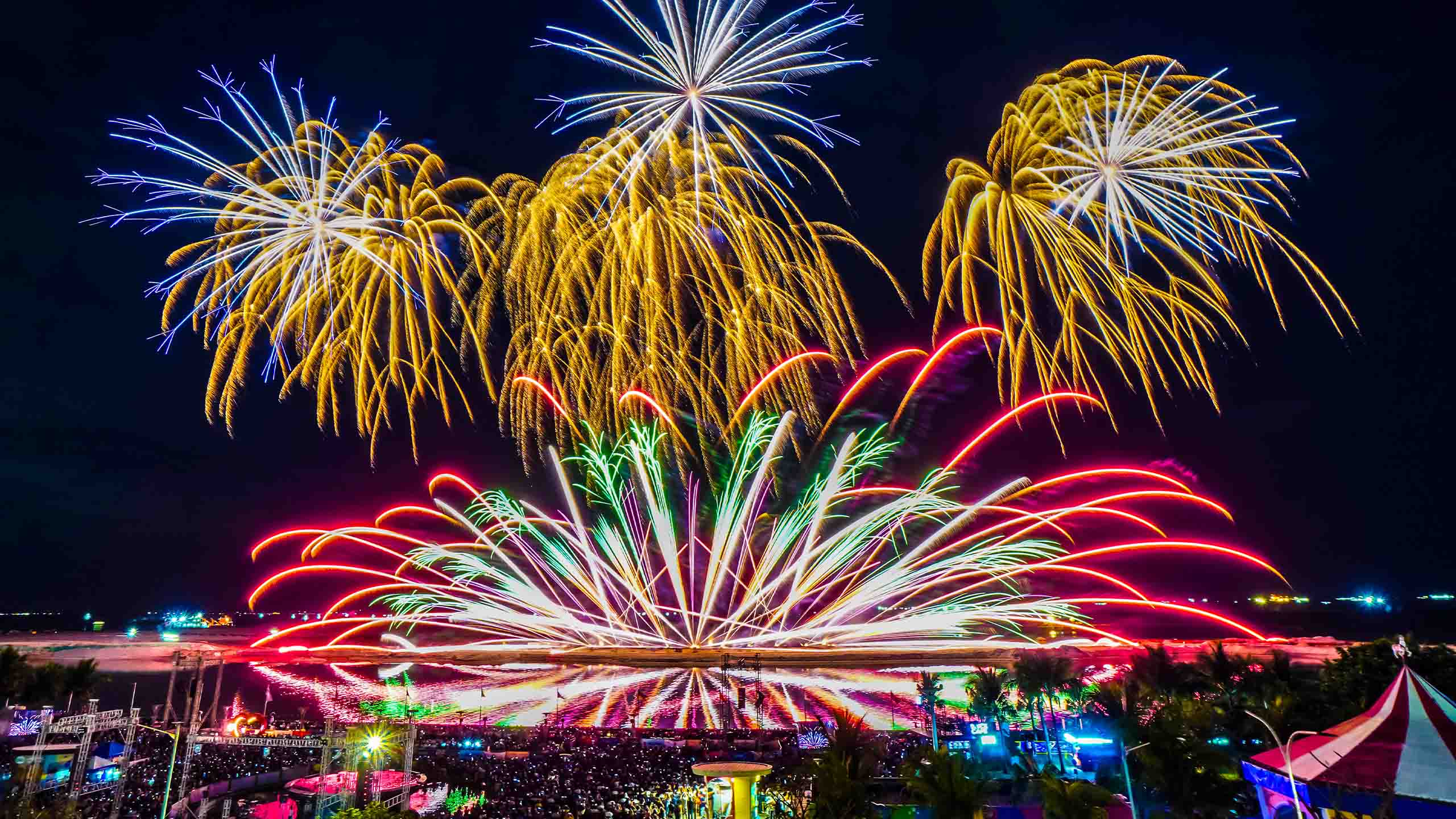 Witness The Brightest Firework Show on Earth at Mall of Asia